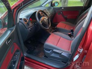 Sarkans Volkswagen Golf Plus 2005 Jelgava, ar dzinēja tilpumu 1.60 L un nobraukumu 278 tūkst. km par 1750 €, foto 13 vietnē AUTOMOTO.COM.LV