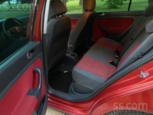 Sarkans Volkswagen Golf Plus 2005 Jelgava, ar dzinēja tilpumu 1.60 L un nobraukumu 278 tūkst. km par 1750 €, foto 14 vietnē AUTOMOTO.COM.LV