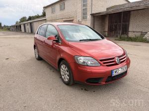 Sarkans Volkswagen Golf Plus 2005 Liepāja, ar dzinēja tilpumu 2.00 L un nobraukumu 321 tūkst. km par 1650 €, foto 6 vietnē AUTOMOTO.COM.LV