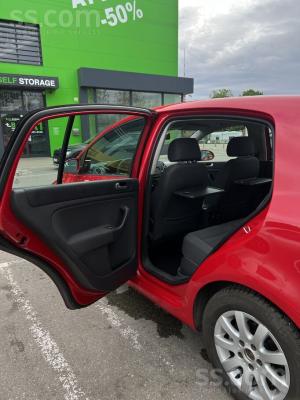 Red Volkswagen Golf Plus 2006 in Riga, with an engine capacity of 2.00 L and mileage of 320 thousand km for 2800 €, photo 13 on AUTOMOTO.COM.LV