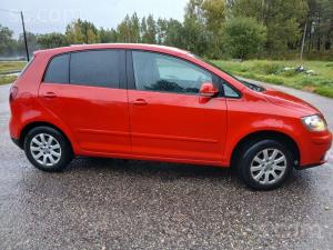 Sarkans Volkswagen Golf Plus 2006 Rīga, ar dzinēja tilpumu 1.90 L un nobraukumu 295 tūkst. km par 2890 €, foto 5 vietnē AUTOMOTO.COM.LV