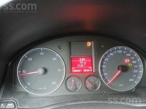 Sarkans Volkswagen Golf Plus 2006 Rīga, ar dzinēja tilpumu 1.90 L un nobraukumu 295 tūkst. km par 2890 €, foto 11 vietnē AUTOMOTO.COM.LV