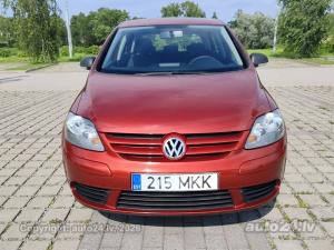 Red Volkswagen Golf Plus 2007 in Tartu, with an engine capacity of 1.60 L and mileage of 210 thousand km for 2199 €, photo 8 on AUTOMOTO.COM.LV