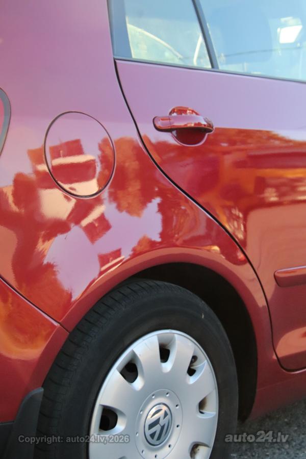 Red Volkswagen Golf Plus 2007 in Tallinn, with an engine capacity of 1.60 L and mileage of 214 thousand km for 3150 €, photo 6 on AUTOMOTO.COM.LV