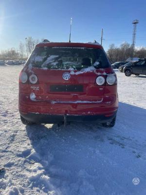 Red Volkswagen Golf Plus 2008 in Marijampole, with an engine capacity of 1.60 L and mileage of 277 thousand km for 2200 €, photo 6 on AUTOMOTO.COM.LV