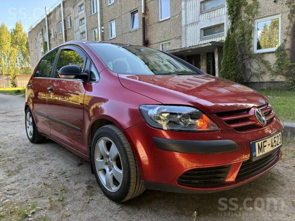 Красный Фольксваген Гольф Плюс 2008 в Мадона, объемом двигателя 1.90 л и пробегом 298 тыс. км за 1600 €, фото 2 на AUTOMOTO.COM.LV