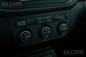 Sarkans Volkswagen Golf Plus 2008 Jelgava, ar dzinēja tilpumu 1.90 L un nobraukumu 234 tūkst. km par 3350 €, foto 15 vietnē AUTOMOTO.COM.LV