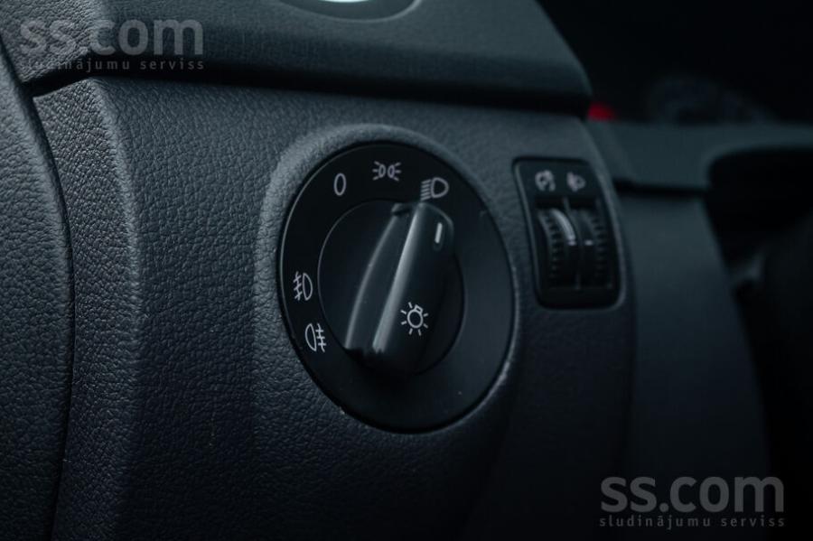 Sarkans Volkswagen Golf Plus 2008 Jelgava, ar dzinēja tilpumu 1.90 L un nobraukumu 234 tūkst. km par 3350 €, foto 17 vietnē AUTOMOTO.COM.LV