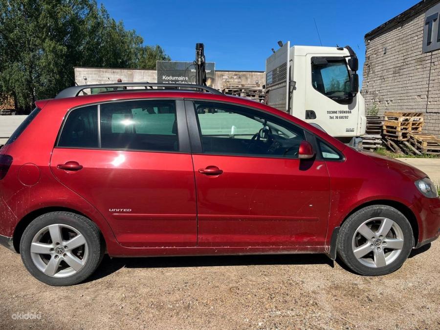 Sarkans Volkswagen Golf Plus 2008 Otepē, ar dzinēja tilpumu 1.40 L un nobraukumu 226 tūkst. km par 2700 €, foto 10 vietnē AUTOMOTO.COM.LV