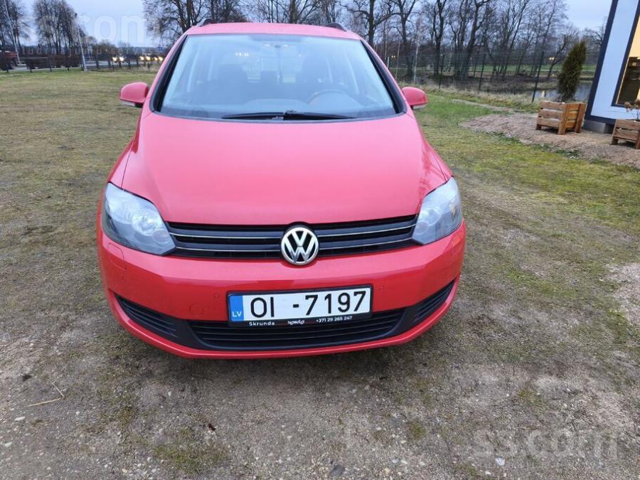 Sarkans Volkswagen Golf Plus 2009 Kuldīga, ar dzinēja tilpumu 1.40 L un nobraukumu 155 tūkst. km par 4990 €, foto 3 vietnē AUTOMOTO.COM.LV