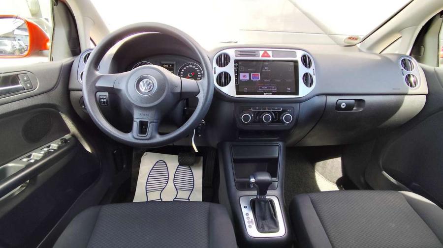 Sarkans Volkswagen Golf Plus 2009 Kauņa, ar dzinēja tilpumu 1.60 L un nobraukumu 177 tūkst. km par 5350 €, foto 12 vietnē AUTOMOTO.COM.LV