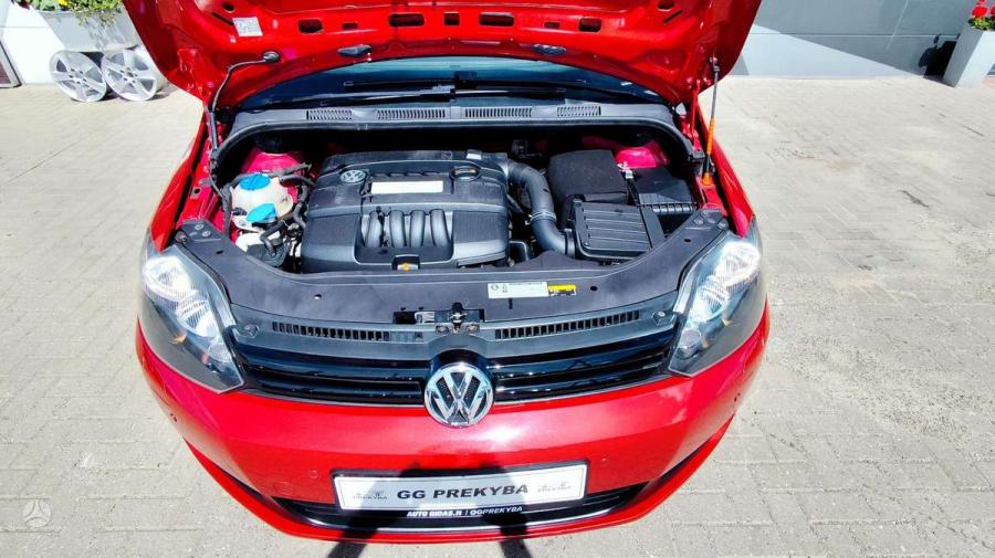 Sarkans Volkswagen Golf Plus 2009 Kauņa, ar dzinēja tilpumu 1.60 L un nobraukumu 177 tūkst. km par 5350 €, foto 18 vietnē AUTOMOTO.COM.LV