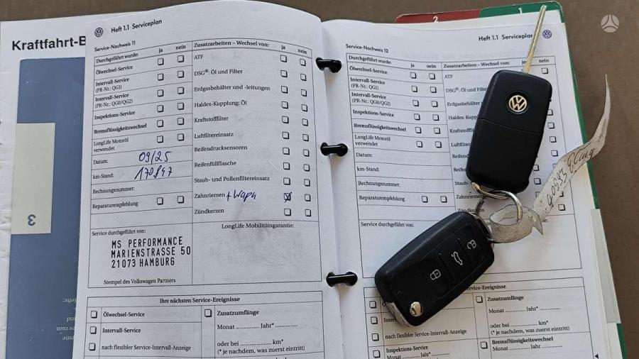 Sarkans Volkswagen Golf Plus 2009 Kauņa, ar dzinēja tilpumu 1.60 L un nobraukumu 177 tūkst. km par 5350 €, foto 19 vietnē AUTOMOTO.COM.LV