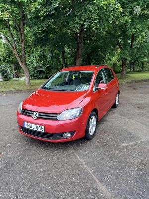 Sarkans Volkswagen Golf Plus 2009 Šauļi, ar dzinēja tilpumu 1.39 L un nobraukumu 156 tūkst. km par 4450 €, foto 4 vietnē AUTOMOTO.COM.LV