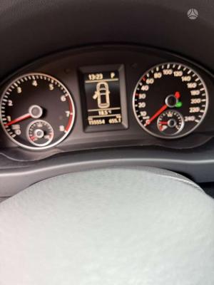 Sarkans Volkswagen Golf Plus 2009 Šauļi, ar dzinēja tilpumu 1.39 L un nobraukumu 156 tūkst. km par 4450 €, foto 6 vietnē AUTOMOTO.COM.LV