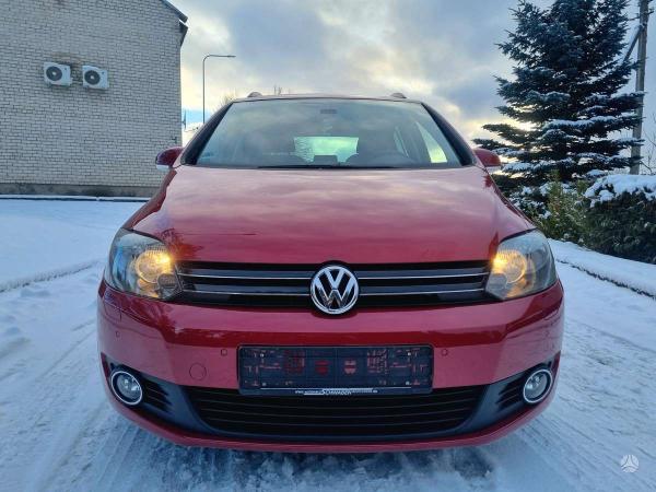 Sarkans Volkswagen Golf Plus 2010 Ignalina, ar dzinēja tilpumu 0.00 L un nobraukumu 236 tūkst. km par 3950 €, foto 2 vietnē AUTOMOTO.COM.LV
