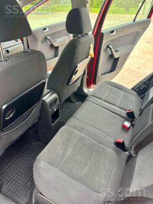 Sarkans Volkswagen Golf Plus 2011 Alūksne, ar dzinēja tilpumu 1.20 L un nobraukumu 280 tūkst. km par 4750 €, foto 10 vietnē AUTOMOTO.COM.LV