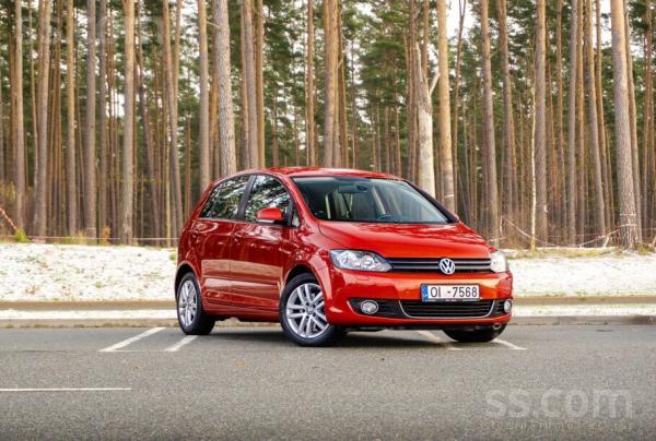 Sarkans Volkswagen Golf Plus 2012 Rīga, ar dzinēja tilpumu 1.20 L un nobraukumu 304 tūkst. km par 4990 €, foto 2 vietnē AUTOMOTO.COM.LV