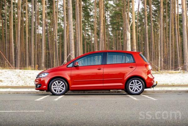 Sarkans Volkswagen Golf Plus 2012 Rīga, ar dzinēja tilpumu 1.20 L un nobraukumu 304 tūkst. km par 4990 €, foto 4 vietnē AUTOMOTO.COM.LV