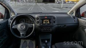 Red Volkswagen Golf Plus 2012 in Riga, with an engine capacity of 1.20 L and mileage of 304 thousand km for 4990 €, photo 12 on AUTOMOTO.COM.LV