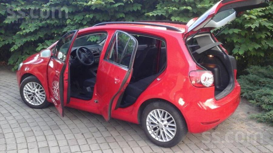 Red Volkswagen Golf Plus 2013 in Ogre, with an engine capacity of 1.20 L and mileage of 208 thousand km for 4590 €, photo 3 on AUTOMOTO.COM.LV
