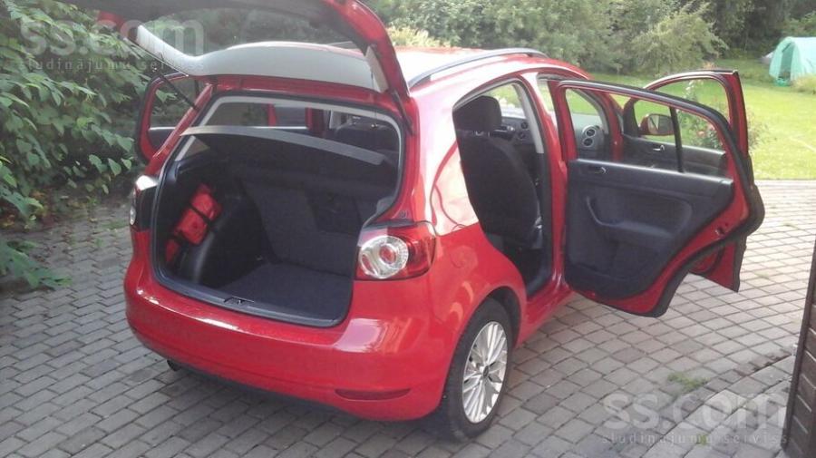 Red Volkswagen Golf Plus 2013 in Ogre, with an engine capacity of 1.20 L and mileage of 208 thousand km for 4590 €, photo 23 on AUTOMOTO.COM.LV
