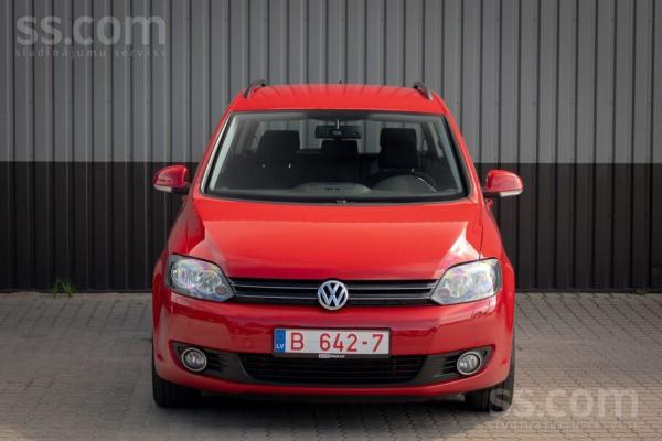 Sarkans Volkswagen Golf Plus 2013 Talsi, ar dzinēja tilpumu 1.60 L un nobraukumu 210 tūkst. km par 5850 €, foto 2 vietnē AUTOMOTO.COM.LV