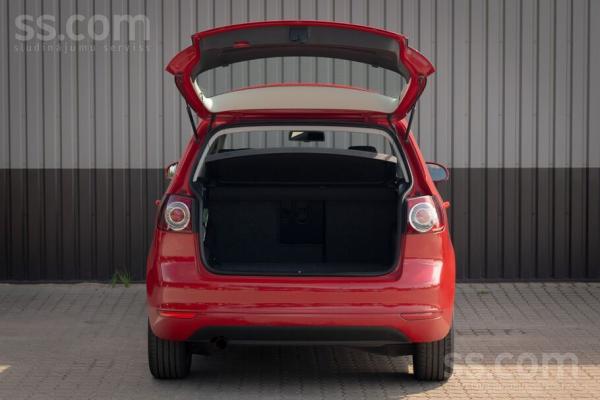 Sarkans Volkswagen Golf Plus 2013 Talsi, ar dzinēja tilpumu 1.60 L un nobraukumu 210 tūkst. km par 5850 €, foto 6 vietnē AUTOMOTO.COM.LV