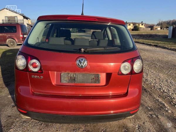 Sarkans Volkswagen Golf Plus 2005 Kauņa, ar dzinēja tilpumu 1.60 L un nobraukumu 237 tūkst. km par 1650 €, foto 6 vietnē AUTOMOTO.COM.LV