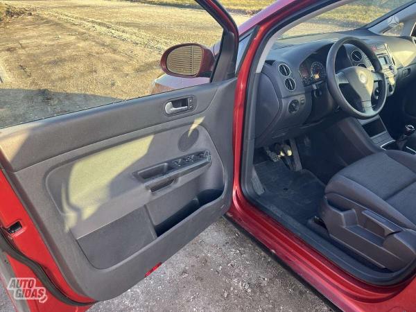 Sarkans Volkswagen Golf Plus 2005 Kauņa, ar dzinēja tilpumu 1.60 L un nobraukumu 237 tūkst. km par 1650 €, foto 9 vietnē AUTOMOTO.COM.LV