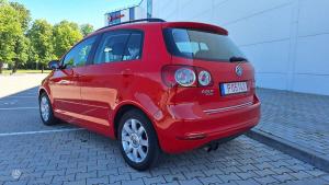Red Volkswagen Golf Plus 2009 in Kaunas, with an engine capacity of 1.39 L and mileage of 190 thousand km for 2999 €, photo 5 on AUTOMOTO.COM.LV
