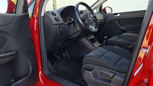 Red Volkswagen Golf Plus 2009 in Kaunas, with an engine capacity of 1.39 L and mileage of 190 thousand km for 2999 €, photo 6 on AUTOMOTO.COM.LV