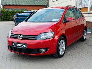 Red Volkswagen Golf Plus 2011 in Kretinga, with an engine capacity of 1.20 L and mileage of 208 thousand km for 5600 €, photo 4 on AUTOMOTO.COM.LV