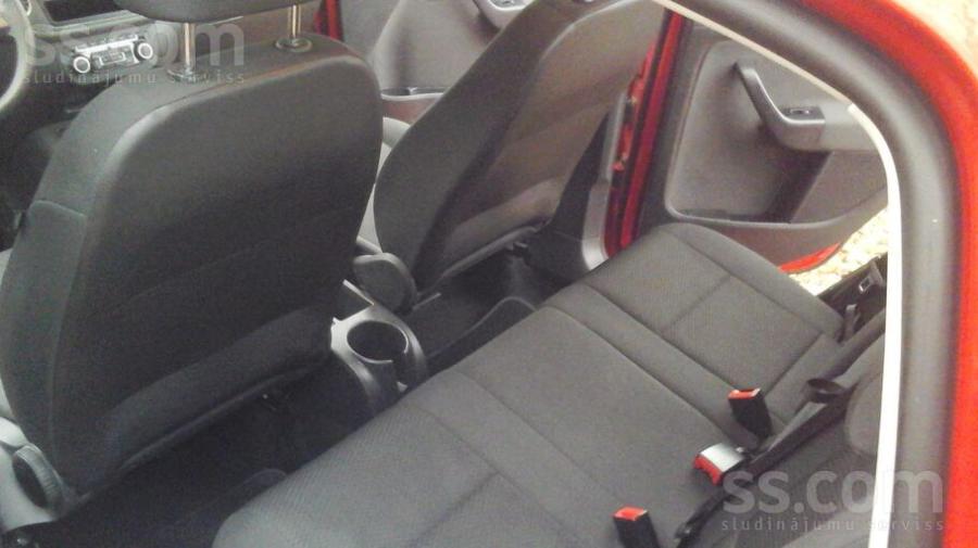 Red Volkswagen Golf Plus 2013 in Ogre, with an engine capacity of 1.20 L and mileage of 209 thousand km for 4050 €, photo 28 on AUTOMOTO.COM.LV