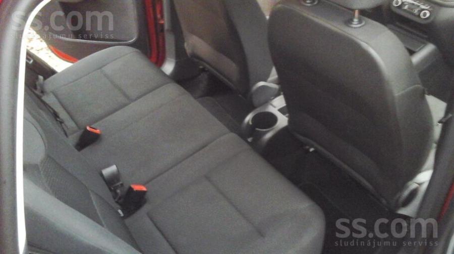 Red Volkswagen Golf Plus 2013 in Ogre, with an engine capacity of 1.20 L and mileage of 209 thousand km for 4050 €, photo 29 on AUTOMOTO.COM.LV