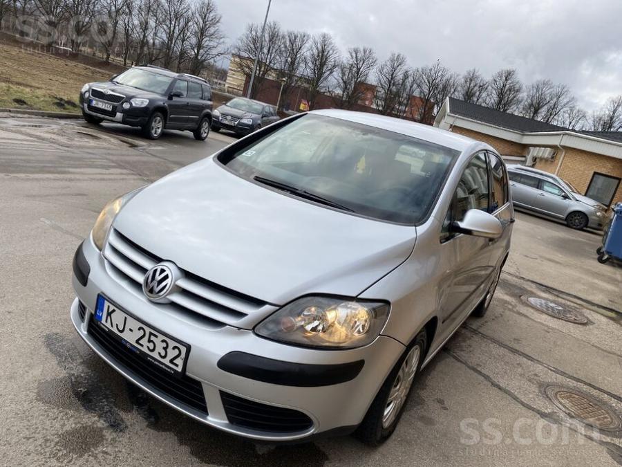 Volkswagen Golf Plus 2005 in Riga, with an engine capacity of 1.90 L and mileage of 300 thousand km for 1500 €, photo 1 on AUTOMOTO.COM.LV
