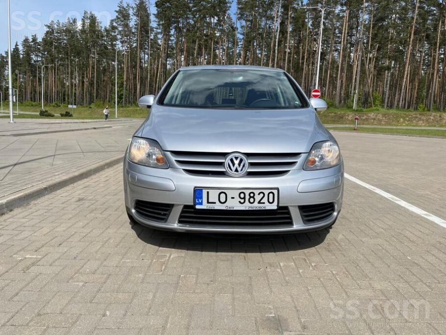 Volkswagen Golf Plus 2005 Rīga, ar dzinēja tilpumu 1.60 L un nobraukumu 220 tūkst. km par 2500 €, foto 1 vietnē AUTOMOTO.COM.LV