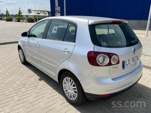 Volkswagen Golf Plus 2005 Rīga, ar dzinēja tilpumu 1.60 L un nobraukumu 220 tūkst. km par 2500 €, foto 5 vietnē AUTOMOTO.COM.LV