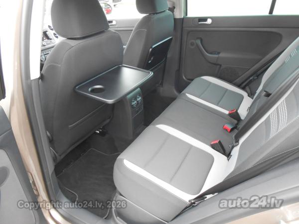Volkswagen Golf Plus 2013 in Viljandi, with an engine capacity of 1.60 L and mileage of 244 thousand km for 6590 €, photo 8 on AUTOMOTO.COM.LV