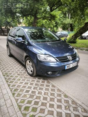 Violets Volkswagen Golf Plus 2006 Rīga, ar dzinēja tilpumu 1.90 L un nobraukumu 353 tūkst. km par 1800 €, foto 6 vietnē AUTOMOTO.COM.LV