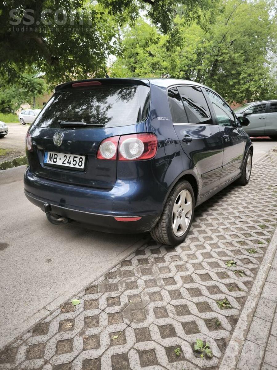 Violets Volkswagen Golf Plus 2006 Rīga, ar dzinēja tilpumu 1.90 L un nobraukumu 353 tūkst. km par 1800 €, foto 7 vietnē AUTOMOTO.COM.LV