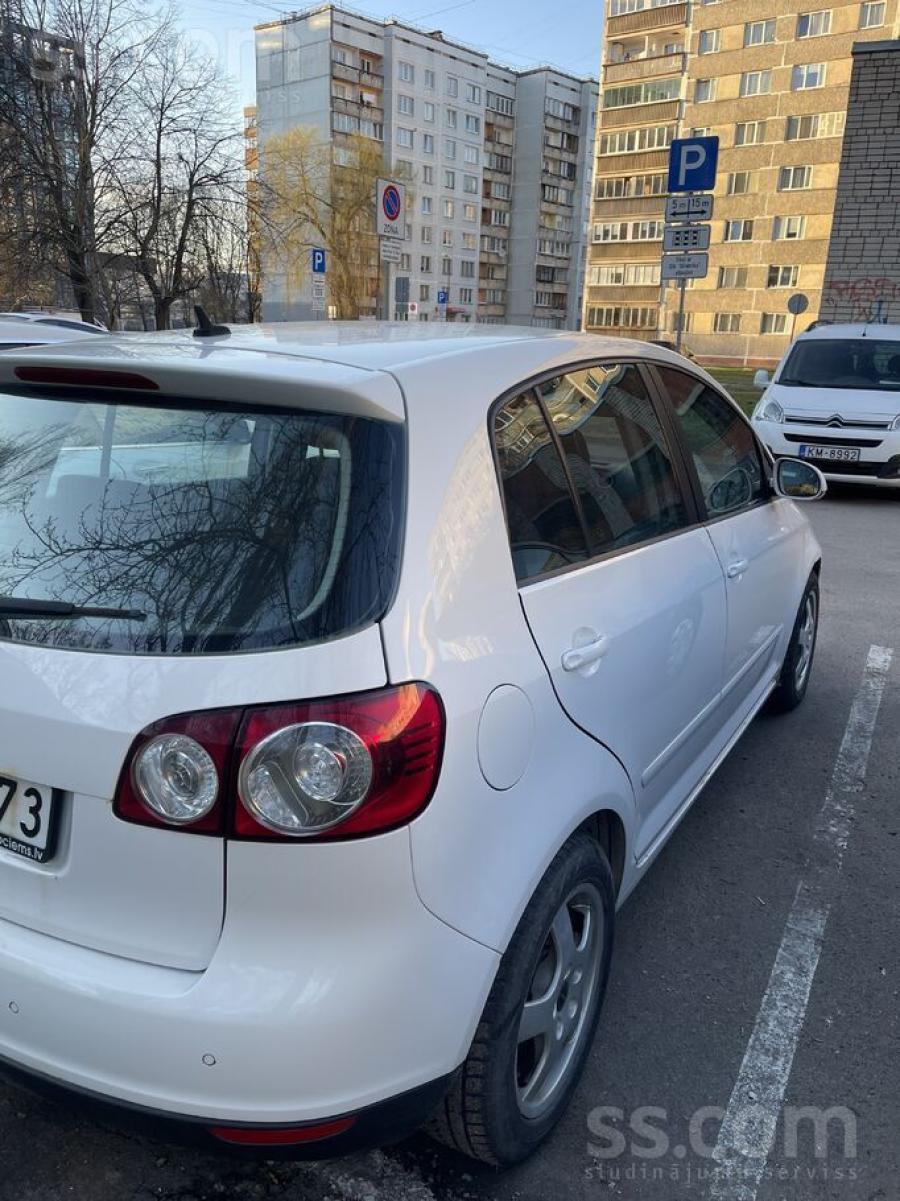 Balts Volkswagen Golf Plus 2006 Rīga, ar dzinēja tilpumu 1.90 L un nobraukumu 173 tūkst. km par 1700 €, foto 3 vietnē AUTOMOTO.COM.LV
