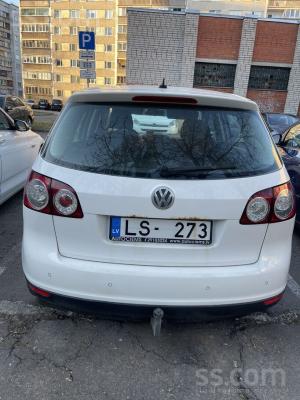 Balts Volkswagen Golf Plus 2006 Rīga, ar dzinēja tilpumu 1.90 L un nobraukumu 173 tūkst. km par 1700 €, foto 5 vietnē AUTOMOTO.COM.LV