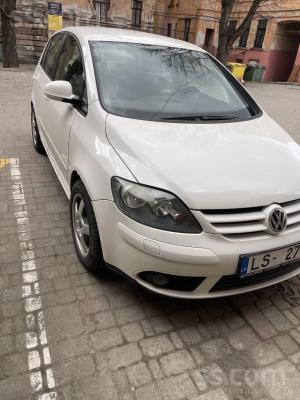 Balts Volkswagen Golf Plus 2006 Rīga, ar dzinēja tilpumu 1.90 L un nobraukumu 173 tūkst. km par 1700 €, foto 7 vietnē AUTOMOTO.COM.LV
