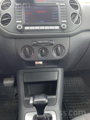 Balts Volkswagen Golf Plus 2006 Rīga, ar dzinēja tilpumu 1.90 L un nobraukumu 173 tūkst. km par 1700 €, foto 10 vietnē AUTOMOTO.COM.LV