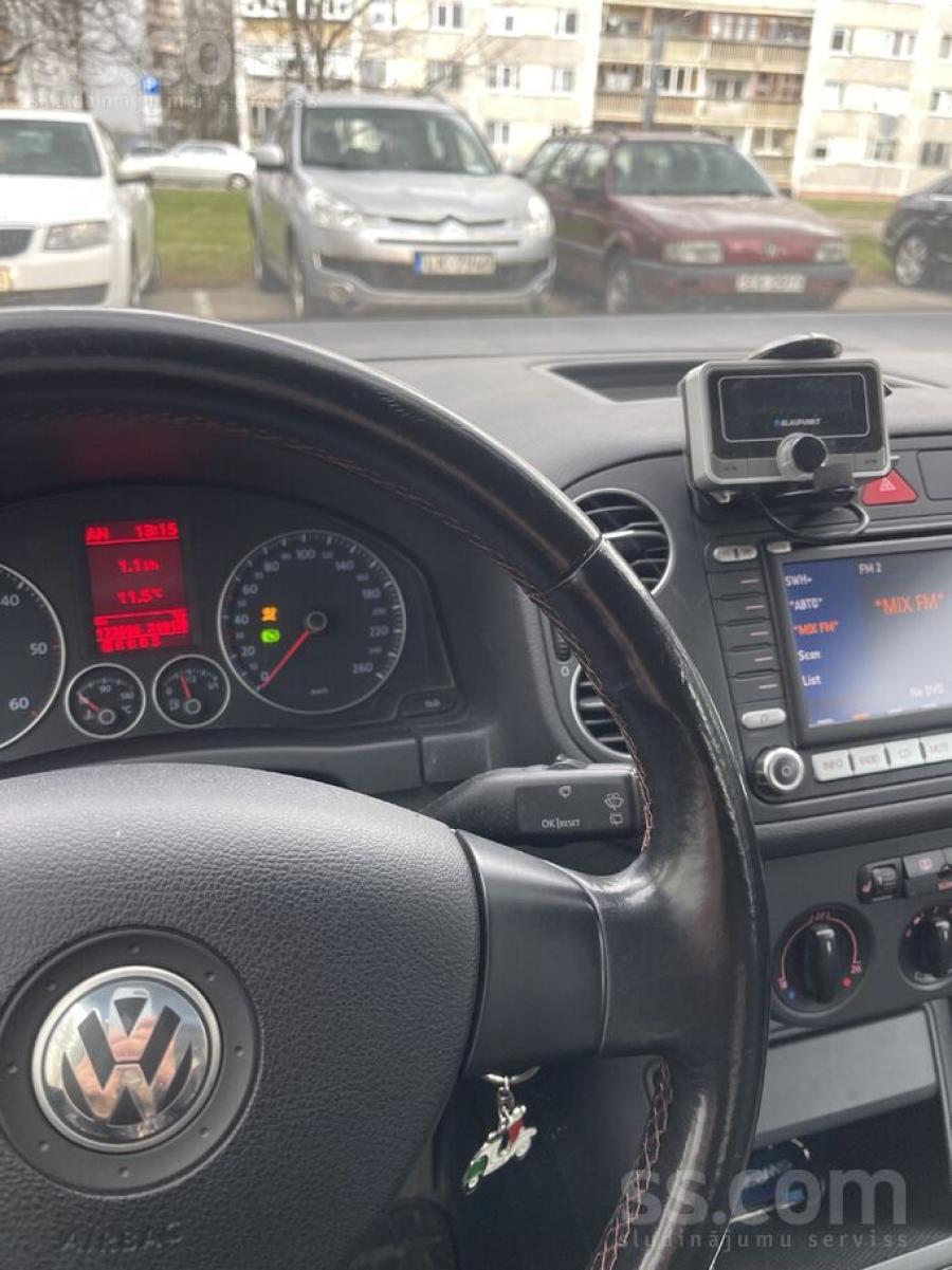 Balts Volkswagen Golf Plus 2006 Rīga, ar dzinēja tilpumu 1.90 L un nobraukumu 173 tūkst. km par 1700 €, foto 15 vietnē AUTOMOTO.COM.LV