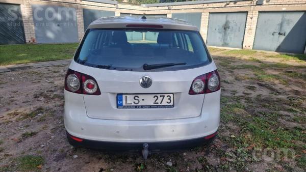 Balts Volkswagen Golf Plus 2006 Rīga, ar dzinēja tilpumu 1.90 L un nobraukumu 175 tūkst. km par 3750 €, foto 8 vietnē AUTOMOTO.COM.LV