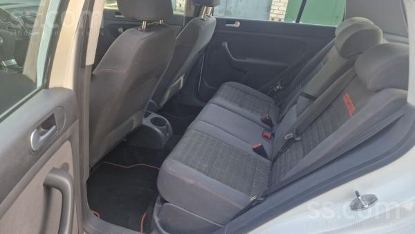 Balts Volkswagen Golf Plus 2006 Rīga, ar dzinēja tilpumu 1.90 L un nobraukumu 175 tūkst. km par 3750 €, foto 11 vietnē AUTOMOTO.COM.LV