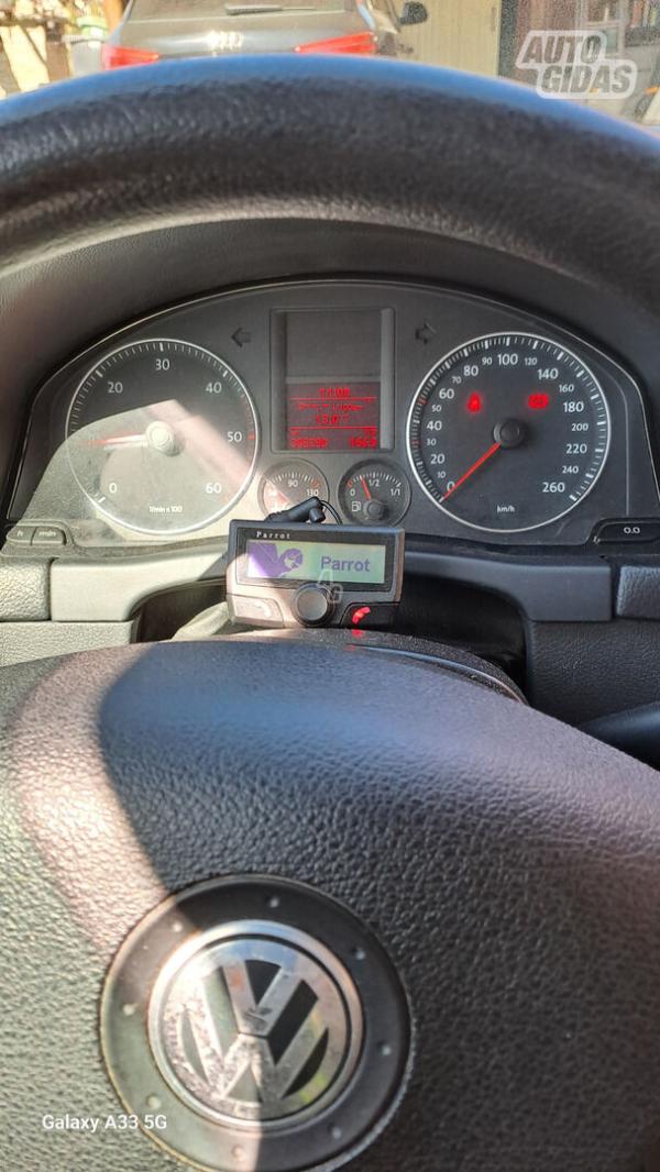 White Volkswagen Golf Plus 2007 in Pasvalys, with an engine capacity of 1.90 L and mileage of 385 thousand km for 1600 €, photo 8 on AUTOMOTO.COM.LV