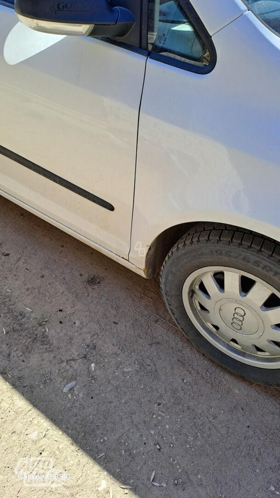 White Volkswagen Golf Plus 2007 in Pasvalys, with an engine capacity of 1.90 L and mileage of 385 thousand km for 1600 €, photo 5 on AUTOMOTO.COM.LV